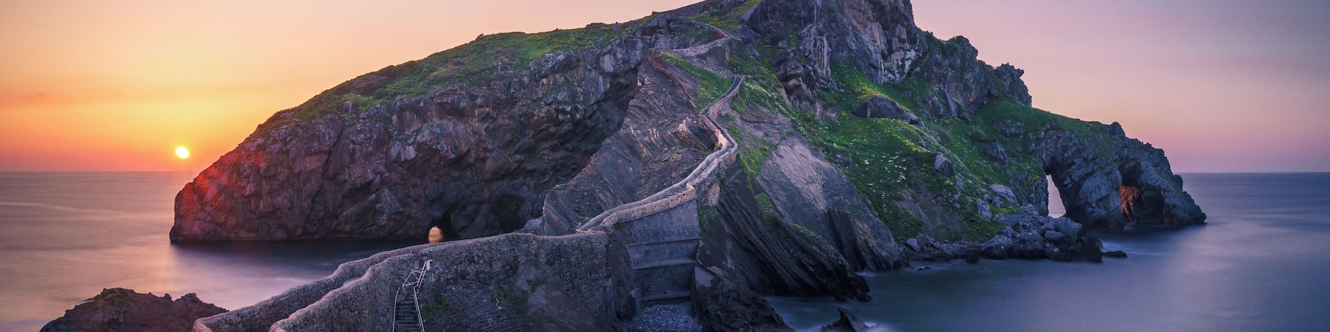 Amazing to visit Dragonstone!! Sunset was after 9pm and we had the place to ourselves! #Spain #GoT #BvS100k