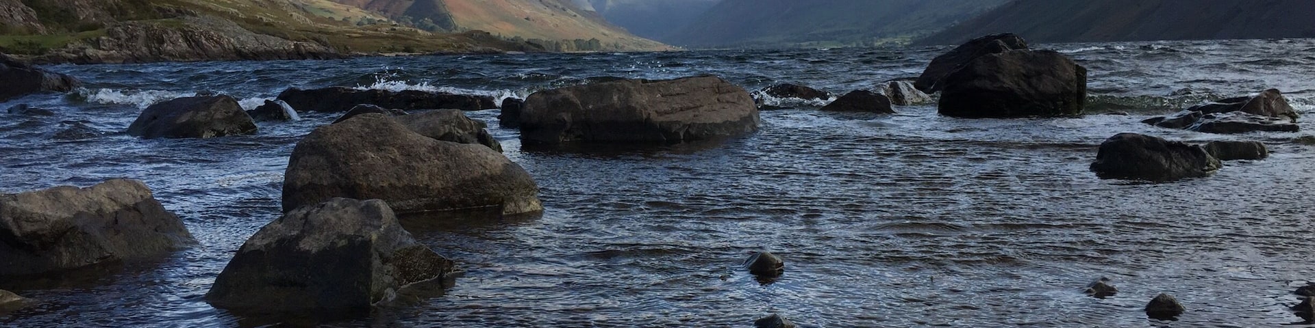 It's been photographed many times before, previously voted Britain's favourite beauty spot. Wasdale with England's deepest lake and highest mountain. #wasdale #cumbria