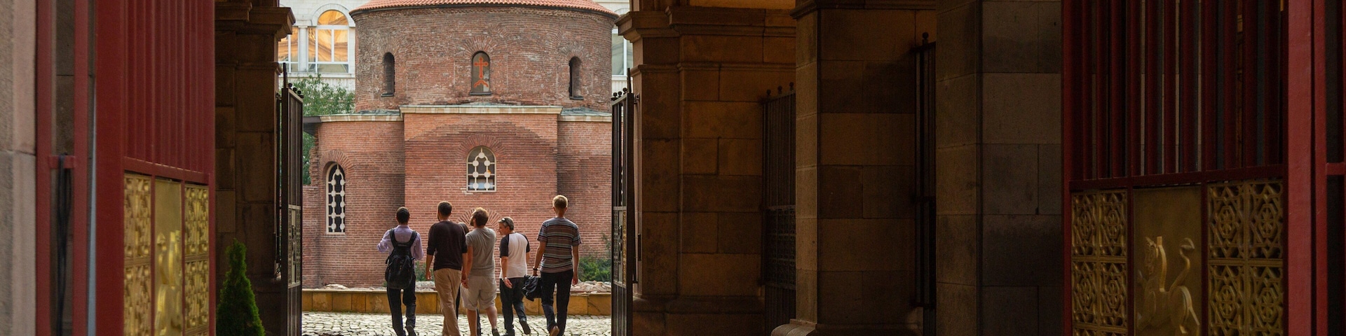 Church of St. George featuring street scenes and heritage elements