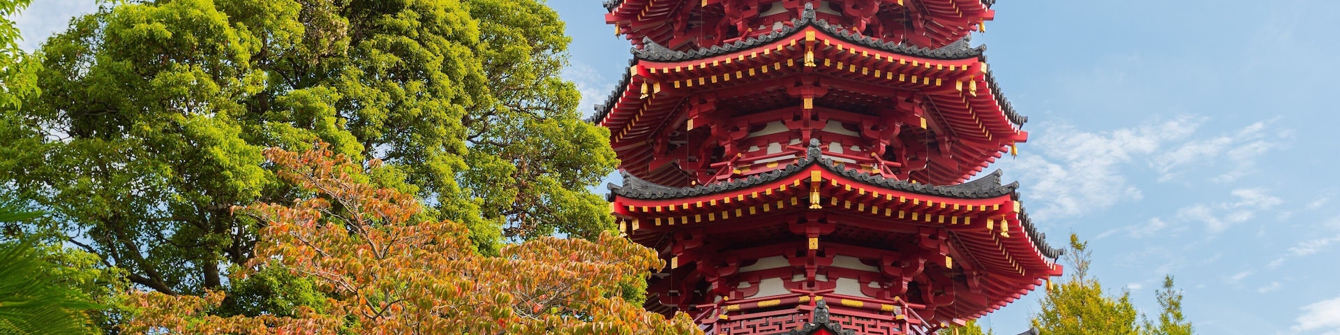 Kawasaki Daishi featuring heritage architecture