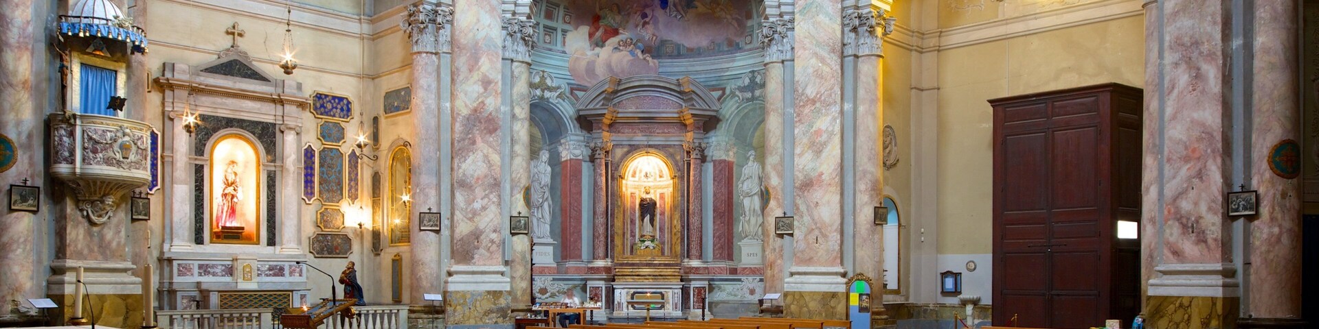 Igreja de Santa Caterina mostrando elementos de patrimônio, uma igreja ou catedral e vistas internas