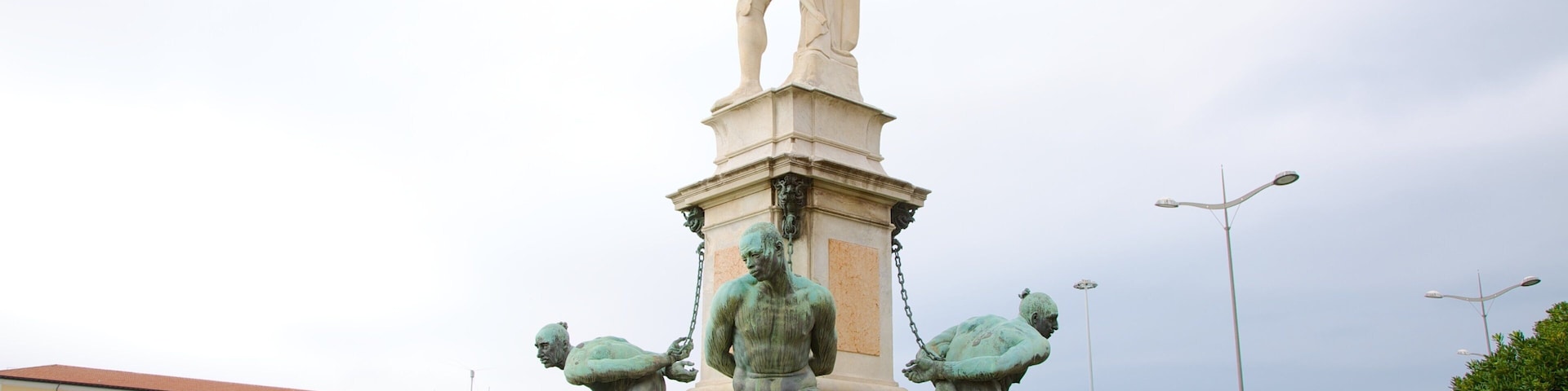 Monumento dei Quattro Mori caracterizando arte, um monumento e arte ao ar livre