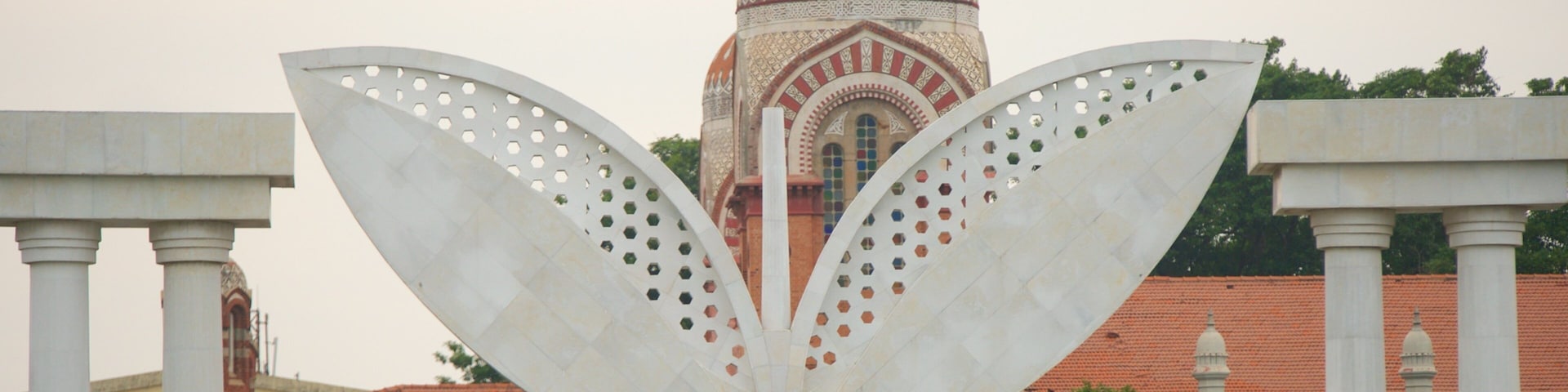 Marina Beach showing heritage architecture