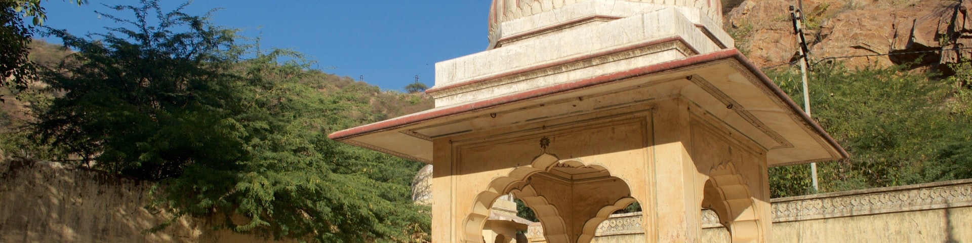 Gaitor featuring a castle