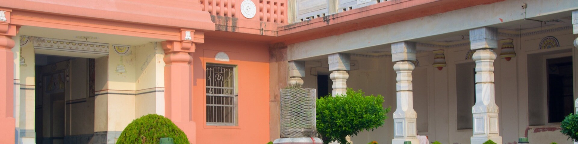 Novo Templo de Vishwanatha caracterizando arquitetura de patrimônio, elementos de patrimônio e um templo ou local de adoração