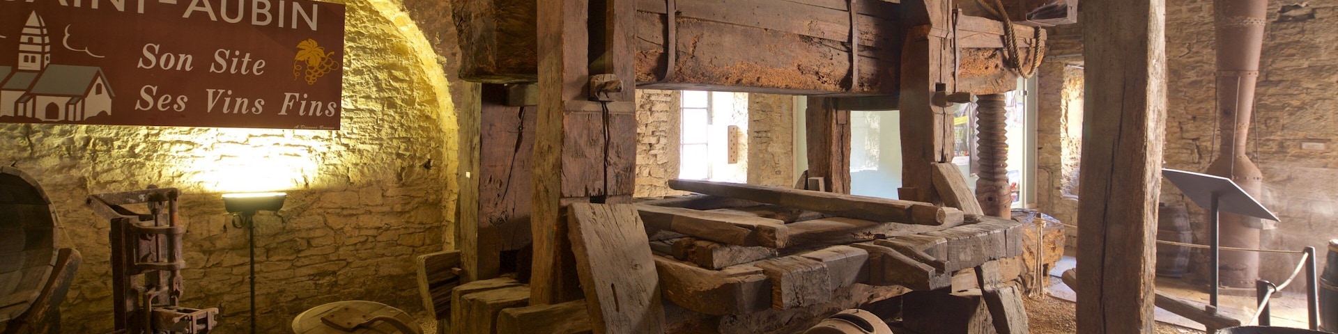 Burgundy Wine Museum which includes heritage elements and interior views