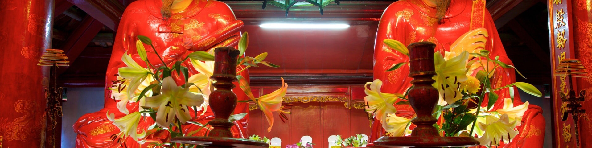 Temple of Literature showing a temple or place of worship, religious elements and interior views