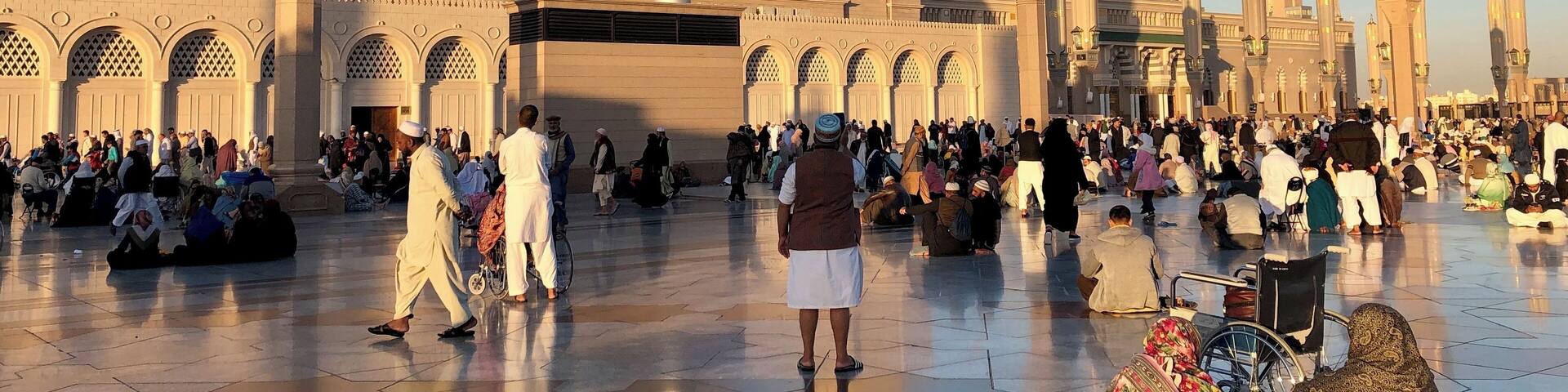 Masjid al Nabawi is one of three most sacred mosque for Moslems. Located in the city of Medina and was built by the prophet of Muhammad in the year of 622.
#History Photo Contest