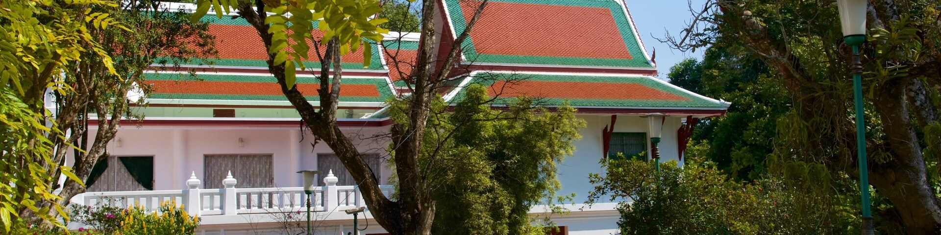 Palácio de Bhuping que inclui um parque e um pequeno castelo ou palácio