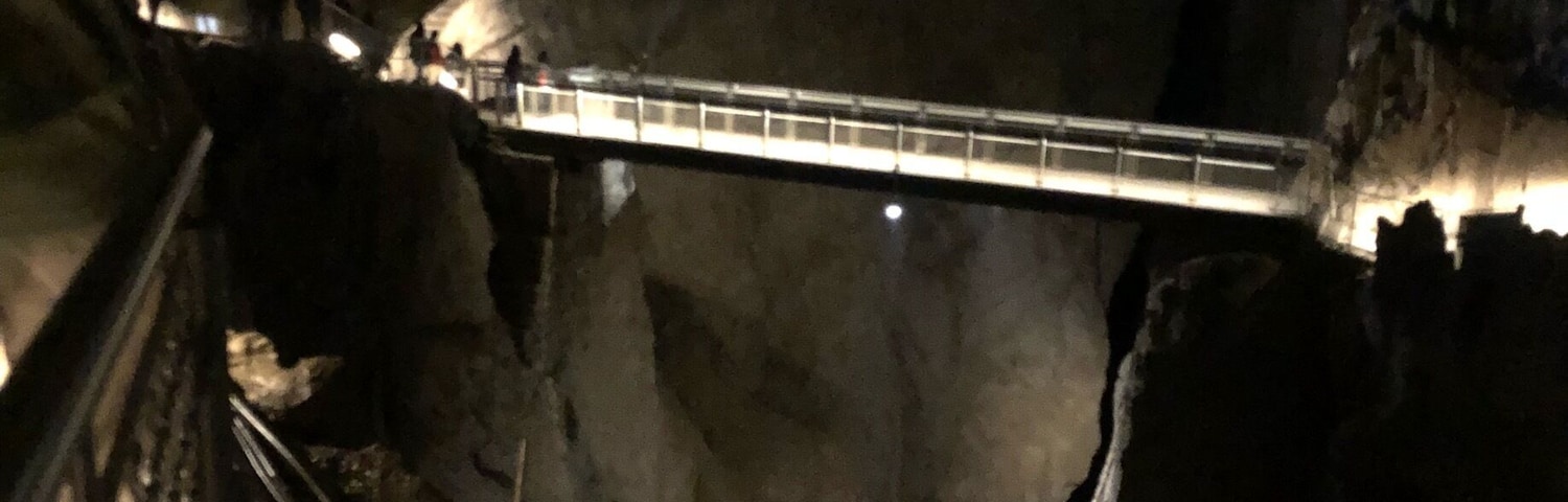 The bridge inside the cave