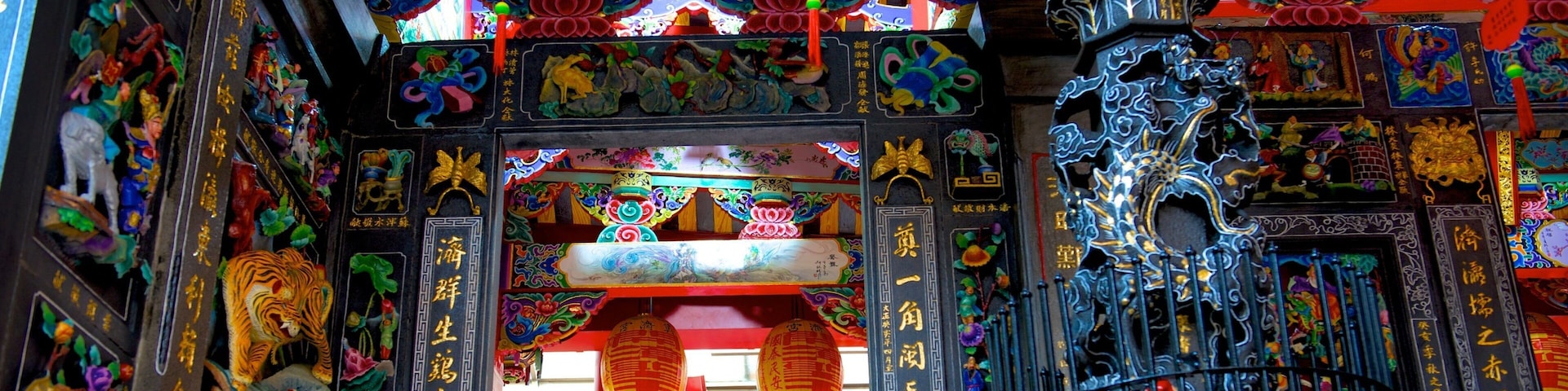 Dianji Temple featuring a temple or place of worship and heritage elements