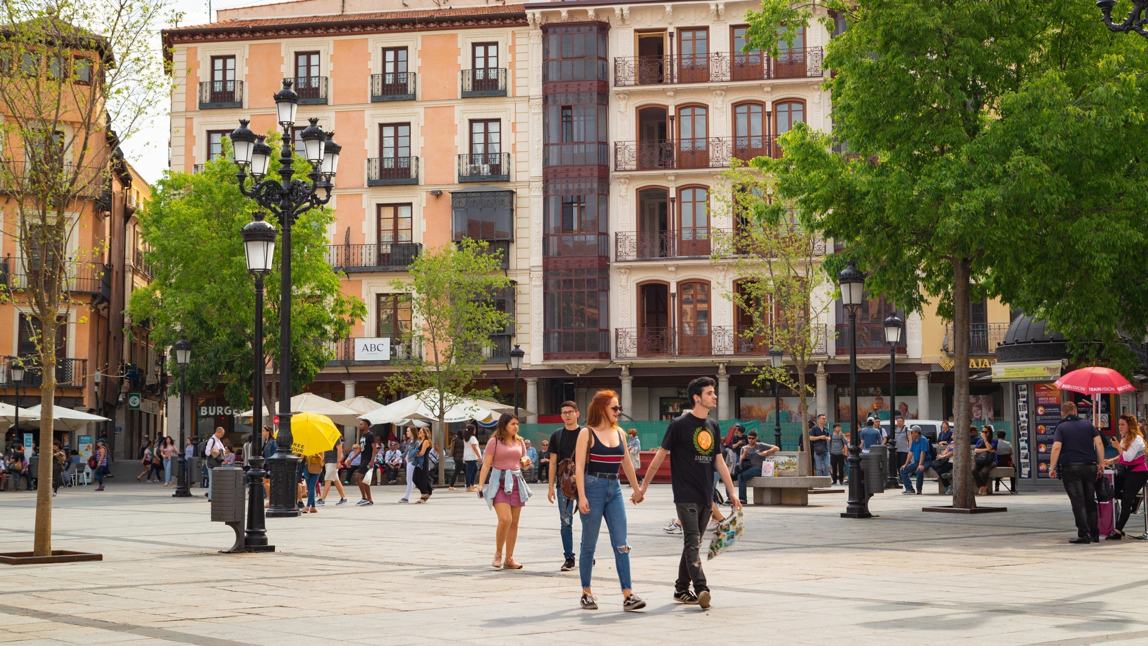 Plaza de Zocodover featuring a square or plaza and street scenes as well as a couple