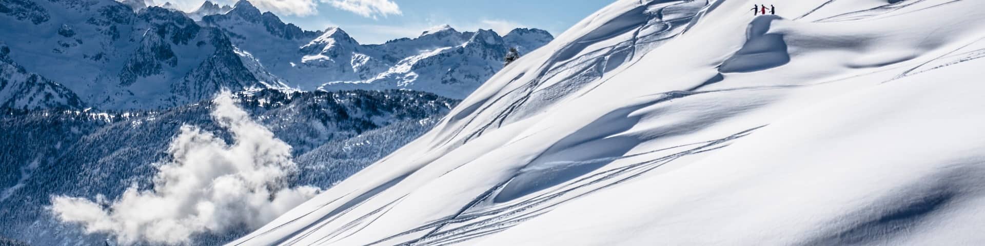 Baqueira Beret Ski Resort showing mountains and snow