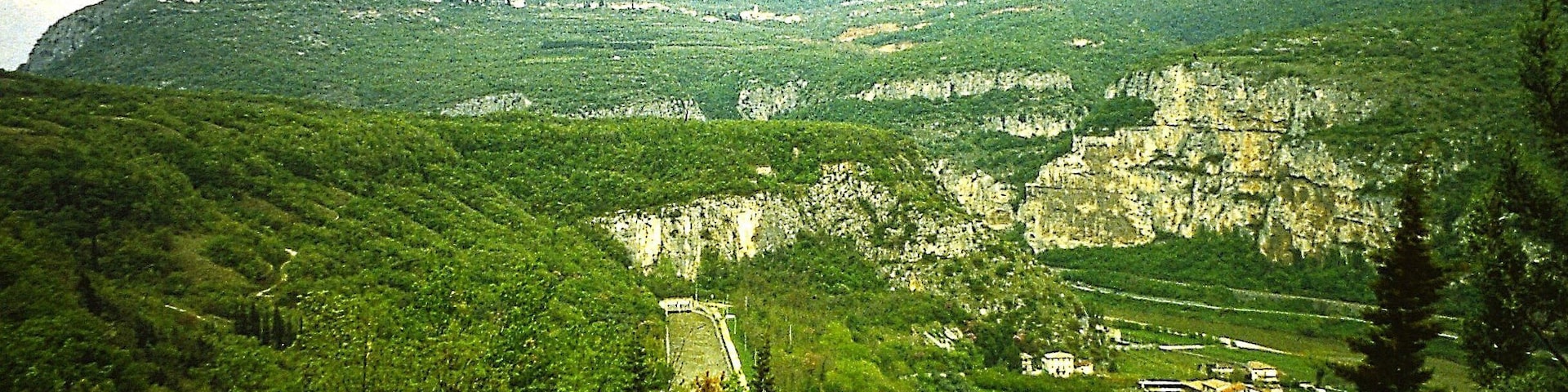 Chiusa di Ceraino from southwest; in April 1999