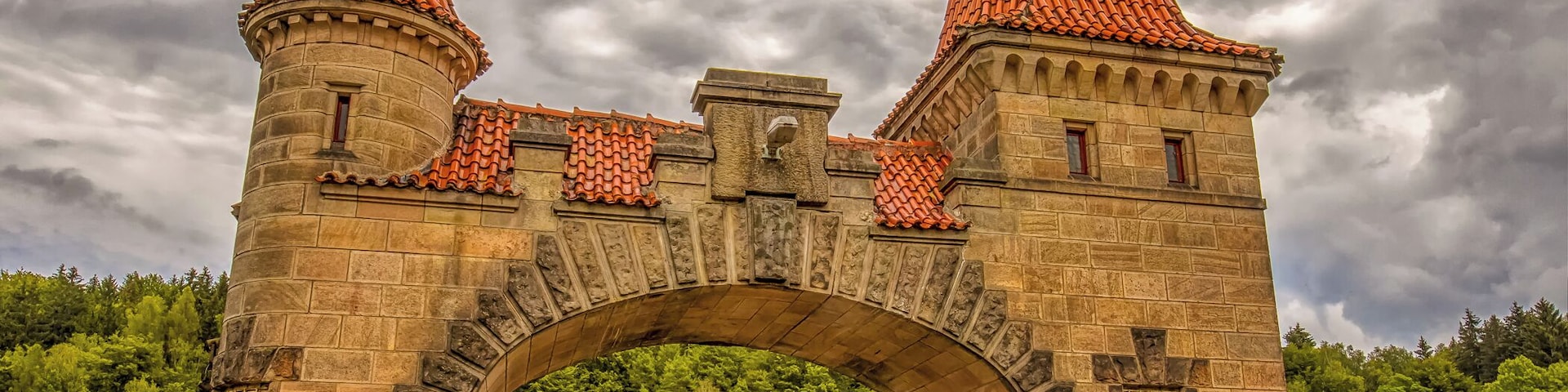 Driving around in this beautiful Country. Join my private Photo tour through Czechia. www.timvollmer.de