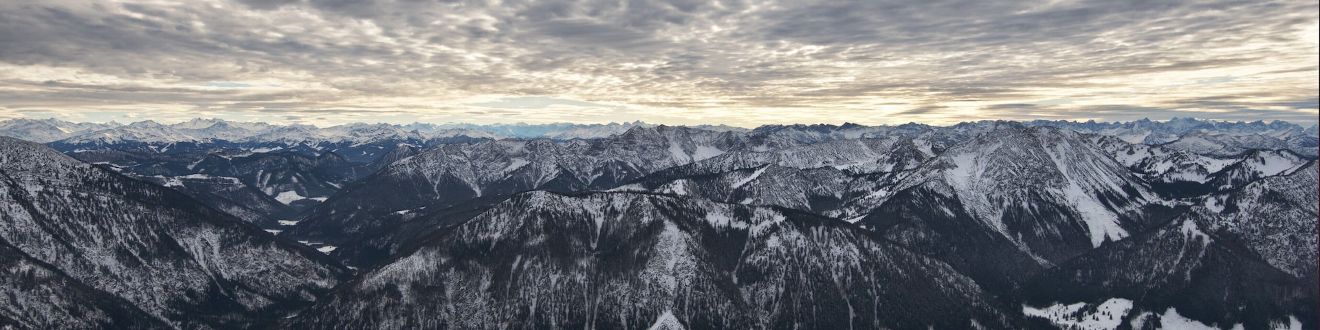 View from Wendelstein soutwards, on the left hand side: Bayrischzell