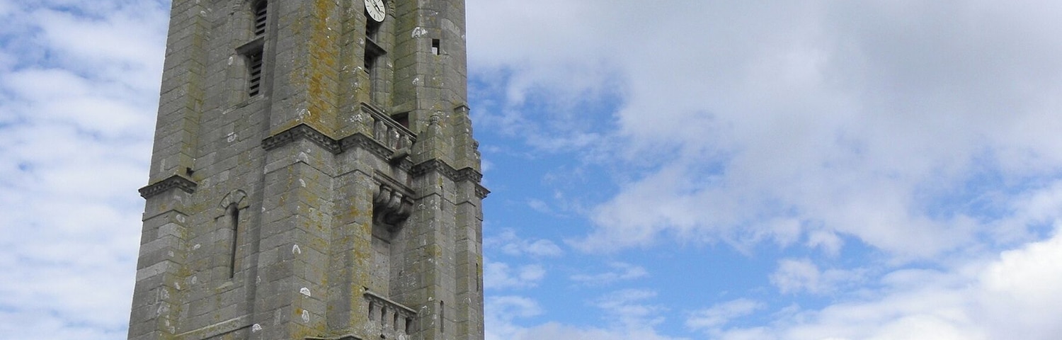 Église Saint-Pierre de Plougasnou (29). Vue méridionale.