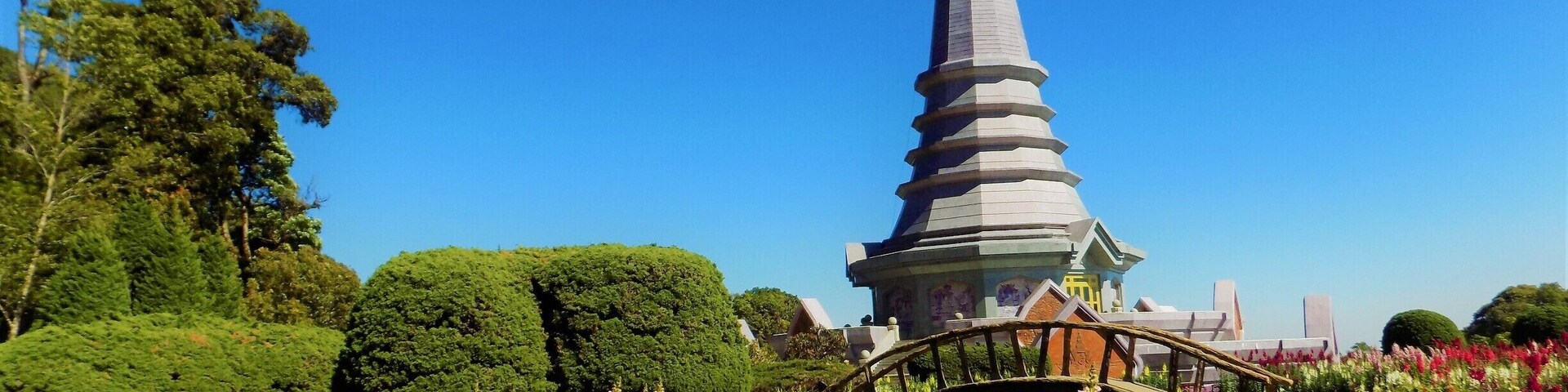 Pagoda temple on top of Doi Inthanon National Park, built for the Queen's 60th birthday.
Incredible gardens surround the pagoda.