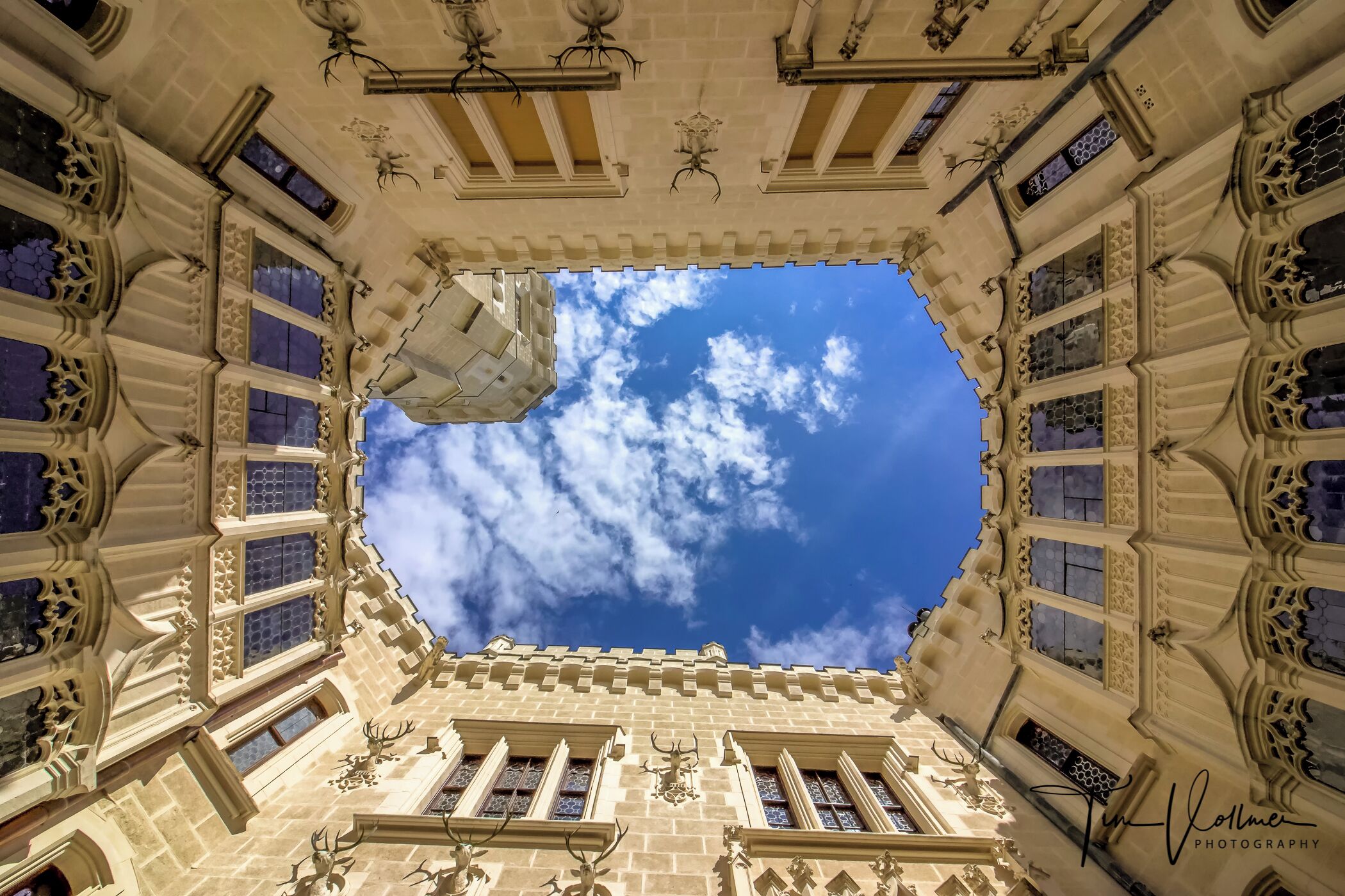 Driving around in this beautiful Country. Join my private Photo tour through Czechia. www.timvollmer.de