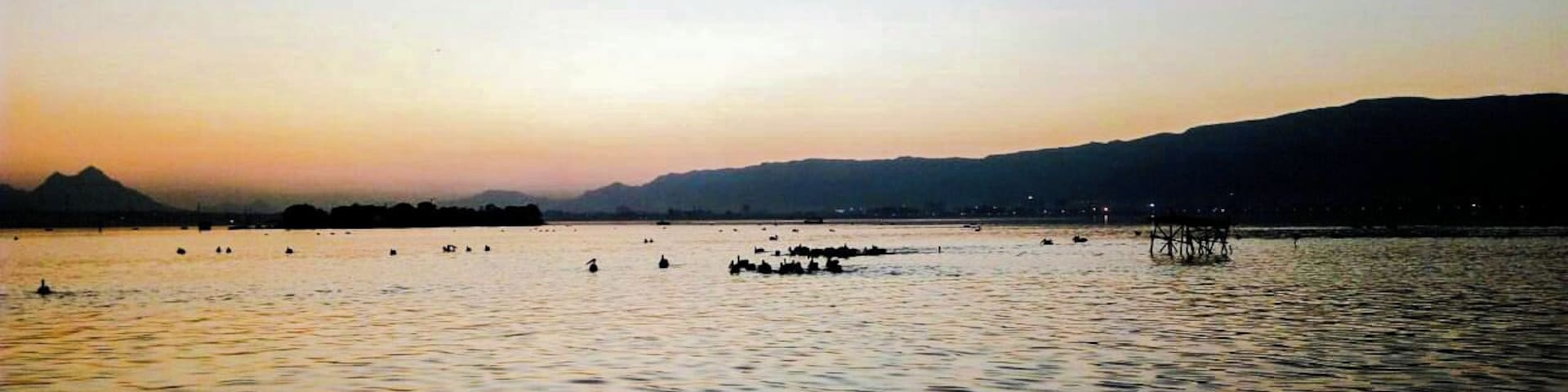 Ajmer is a small town in Rajasthan . We don't have a lot of beautiful places to visit but this artificial lake has always been my favourite hangout. This is the place where my dad taught me how to fish. My first boat ride was in this very place. It's not much but it's beautiful. #Sunset #ajmer #BruisedPassports #beachbound