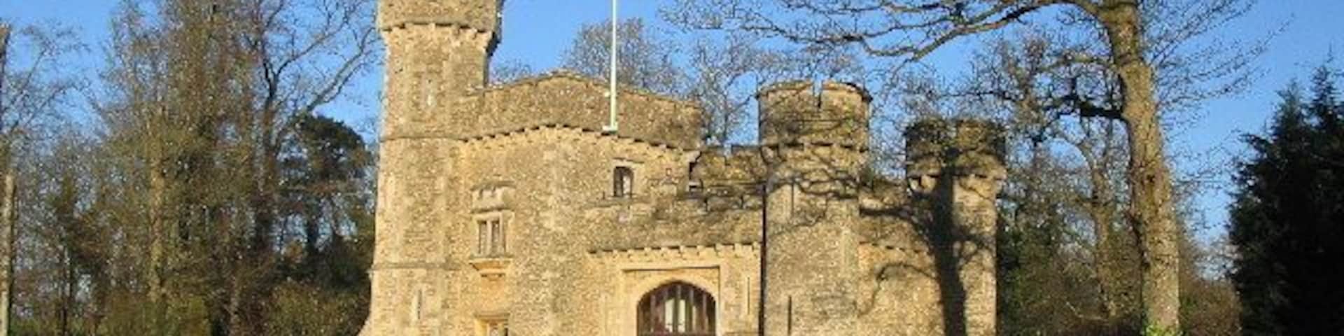 Bath Lodge Hotel. A view looking east across the A36 to the Bath Lodge Hotel.