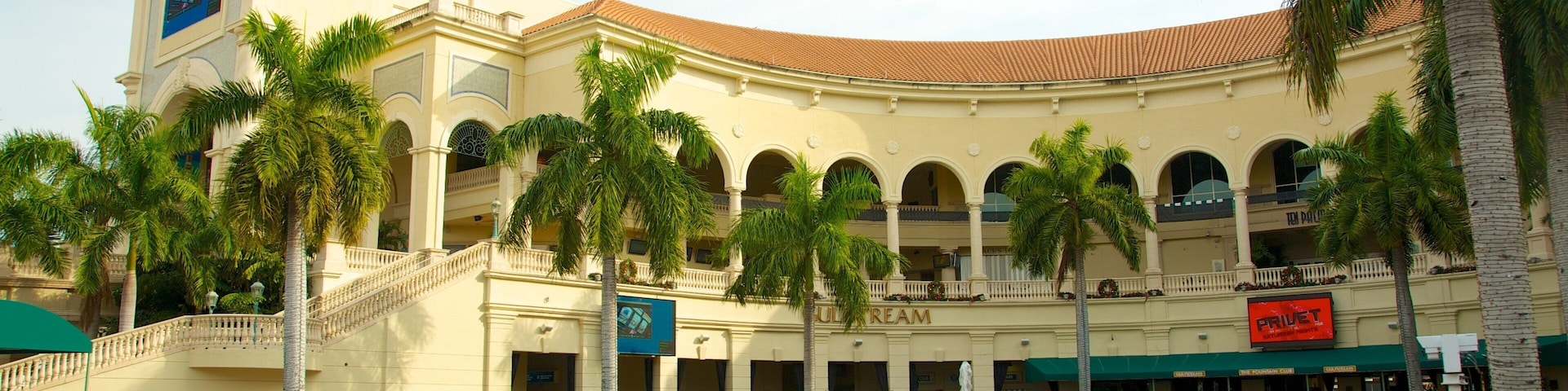 Gulfstream Park mostrando uma fonte e um cassino