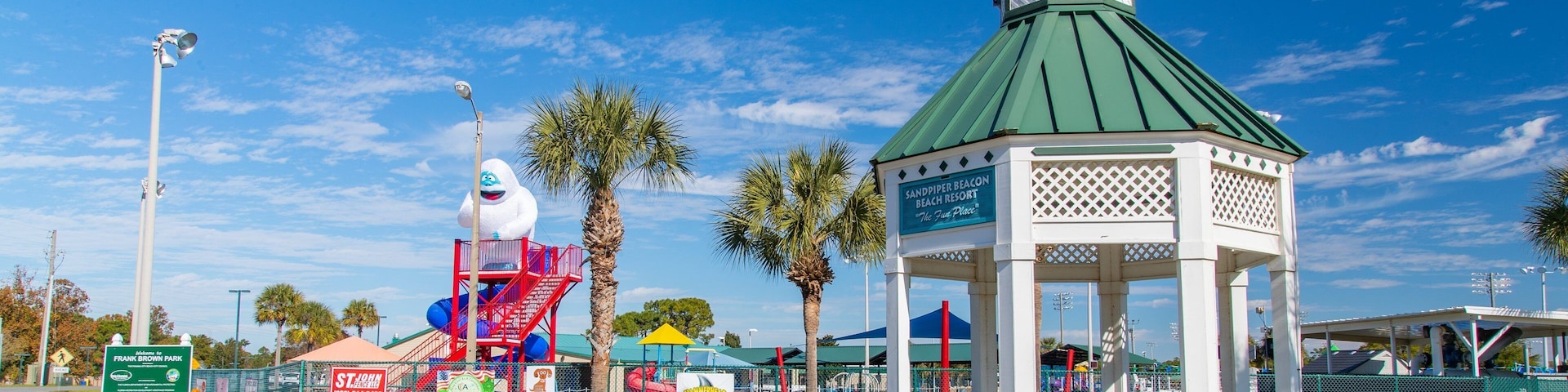 Frank Brown Park which includes a garden