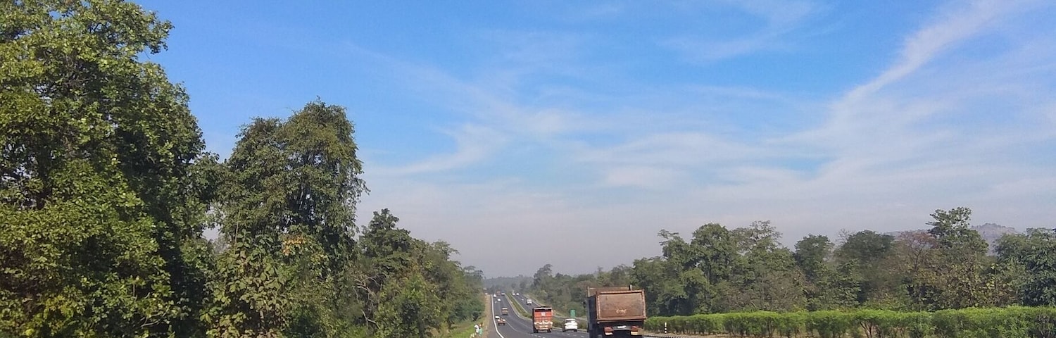 Enroute Silvassa, on this beautiful day riding solo  on my bike was the best thing this week.
#ride2017 #travel2017 #royalenfield #maharashtra_travel #bikersoul #openskies #openroads