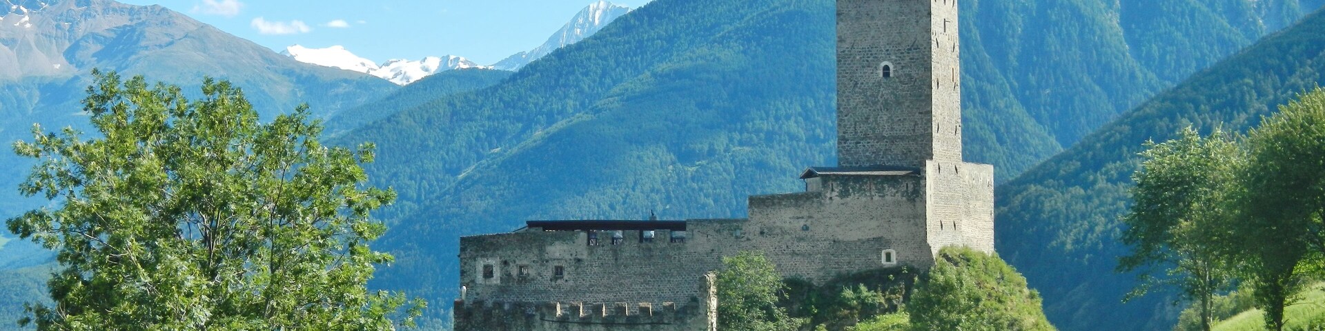 Fürstenburg in Burgeis This media shows the cultural heritage monument with the number 15733 in South Tyrol.