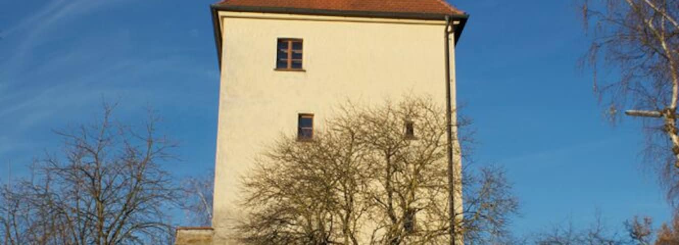Blasturm - Ein Wehrturm der mittelalterlichen Befestigung der Stadt Schwandorf und Geburtshaus von Konrad Max Kunz