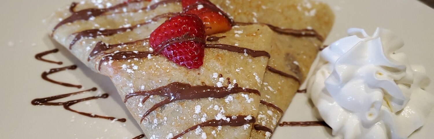 Nice clean & upbeat venue - perfect for our mom-daughter date. Crepe Star Cafe has a sweet & savory menu - crepes, waffles, pizza/rice dishes/salads, Kawartha Dairy Ice Cream & more. Matcha Green Tea, Hot Chocolate w/whip & Nutella crepe w/ strawberries were delish. Family run. Fun & connection encouraged with a nice selection of boardgames to play with at your booth. #foodies #dessert #wheretoeat #ontario #datenight