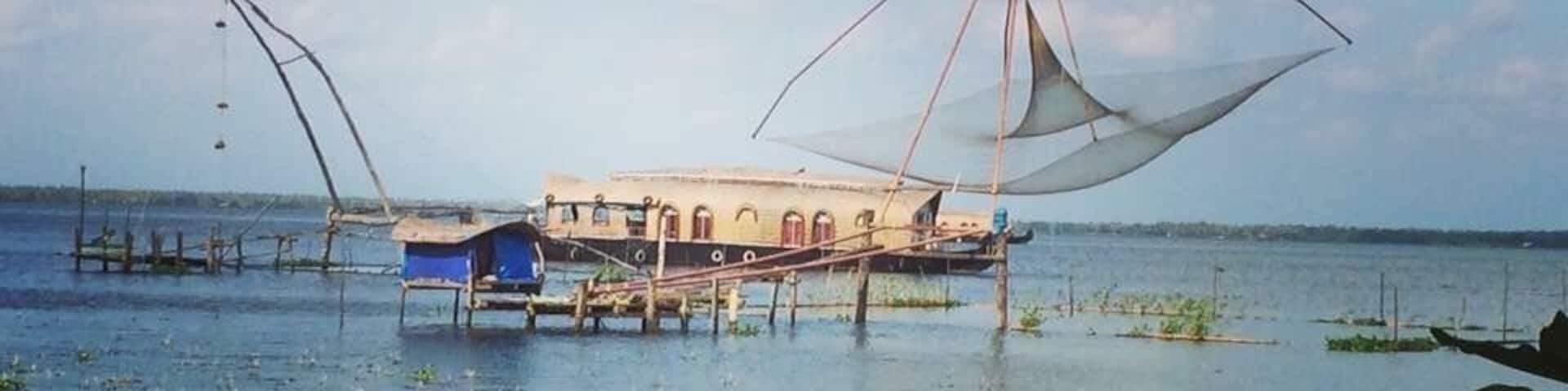 An example of the beauty that is Kerala! Showing the traditional fishing nets and a house boat. If you take a boat later in the day you can watch a stunning sunset!!