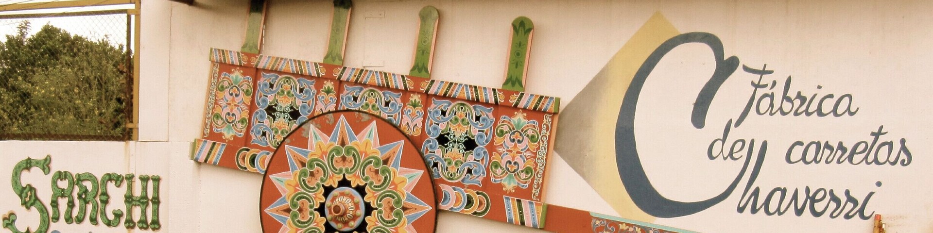 Sarchi is a quick bus ride from San Jose where you can buy lots of souvenirs and a very walkable town where you can explore for a day.
The city is famous for the ox carts seen all over Costa Rica! There's also a larger than life ox cart in the center of town.