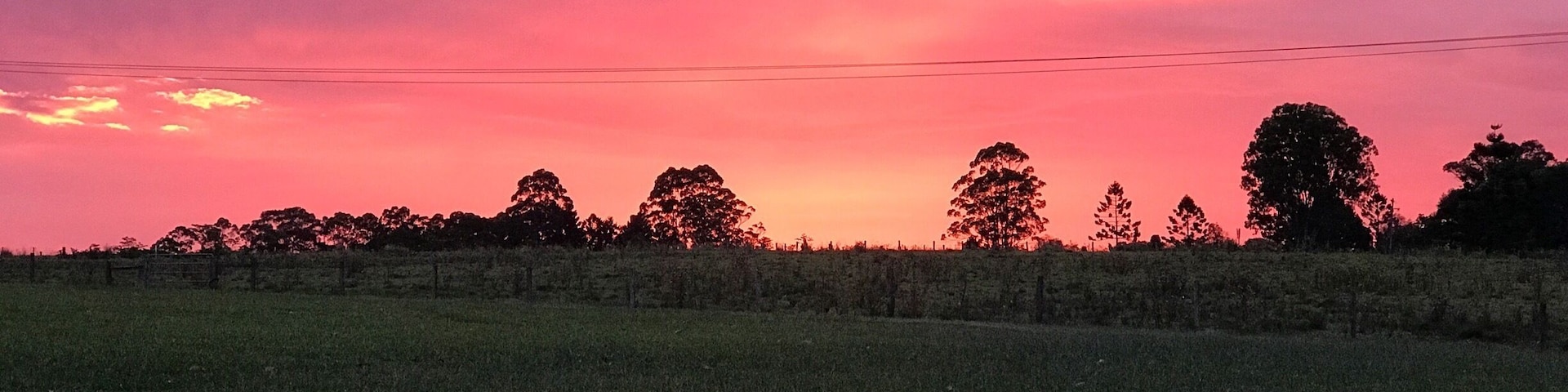 Pink sunset on the plateau. Sundowners in Alstonville - Northern NSW #pinksky #sundowner #alstonville #northcoast #summerland #lifeatexpedia