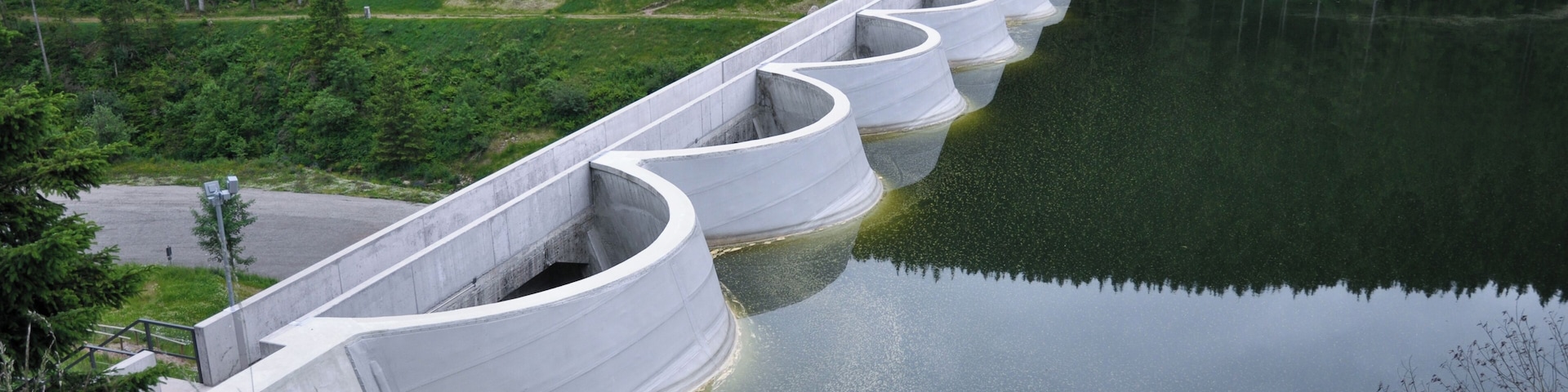 Buttress dam Linachtalsperre, Vöhrenbach, district Schwarzwald-Baar-Kreis, Baden-Württemberg, Germany