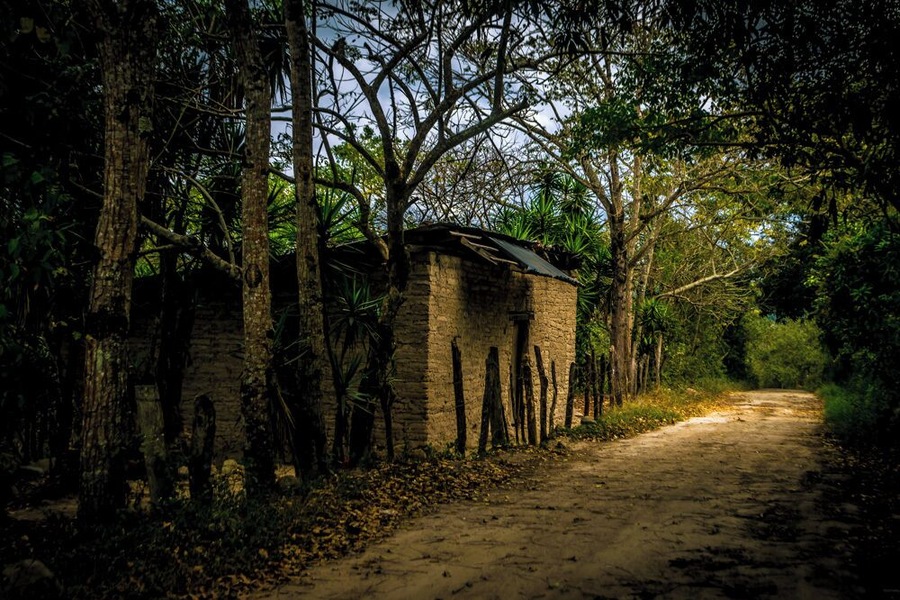 An adobe house we found on the way to the hot springs outside the town of Gracias.