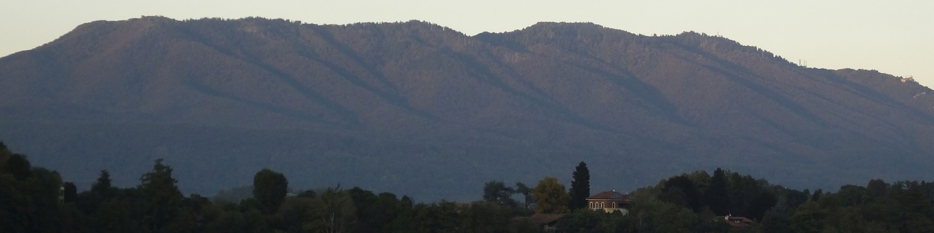 Jezioro Monate w Cadrezzate