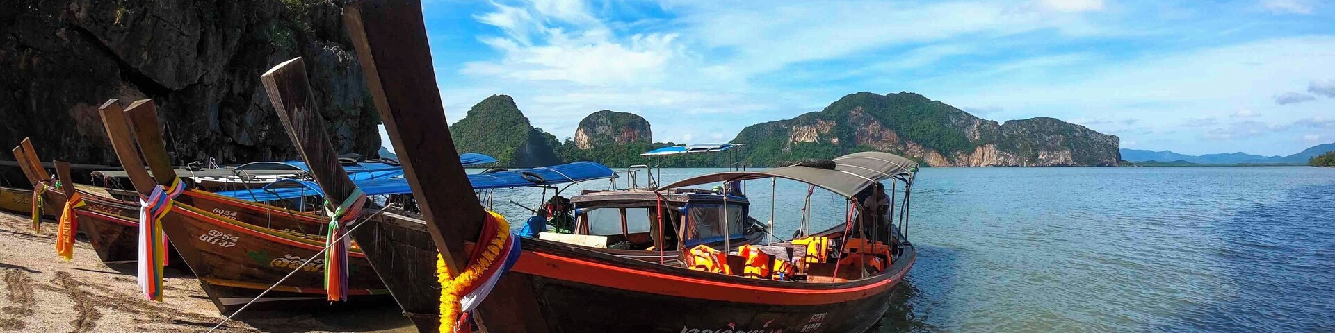 Long-tail Boats anchored in Khao Phing Kan which is an island in Thailand located in Phang Nga Bay northeast of #Phuket. Did you know that since 1974, when this island was featured in the James Bond movie The Man with the Golden Gun, Khao Phing Kan and Ko Ta Pu have been popularly called James Bond Island.