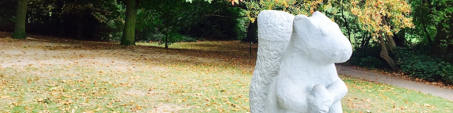 A statue for the animal of English parks