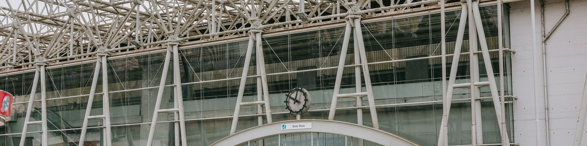 Sete Rios showing street scenes