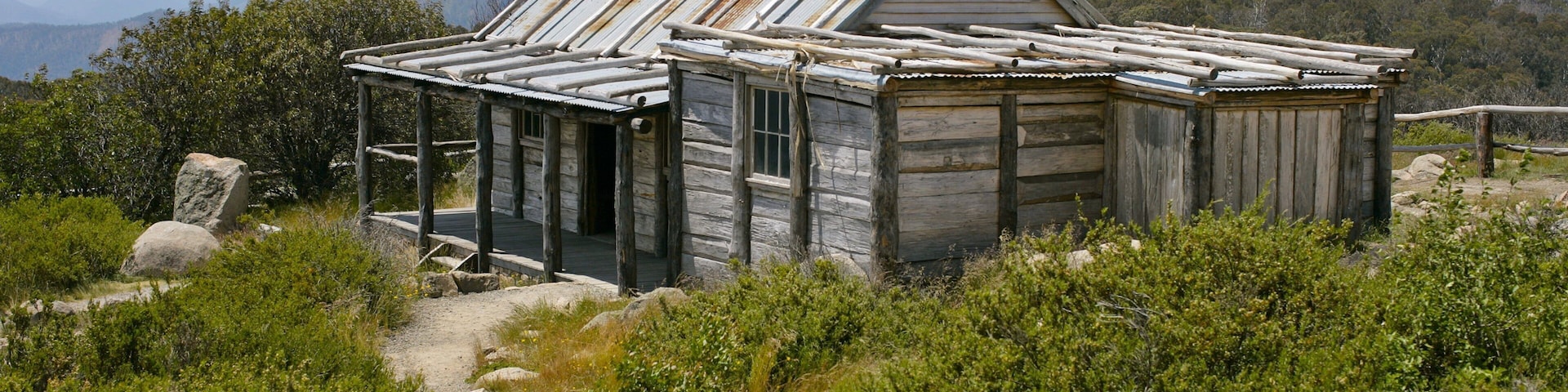 Mt. Buller Ski Slopes which includes a house and tranquil scenes