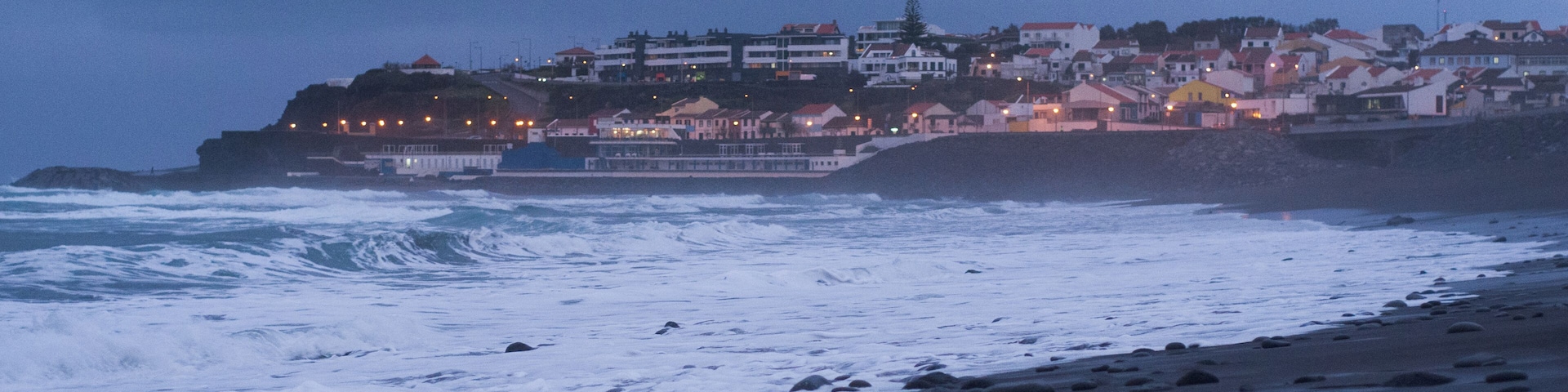 ...and Ribeira Grande at dusk! A lovely town to walk around and use as your base for travels around São Miguel. 
#waterlust