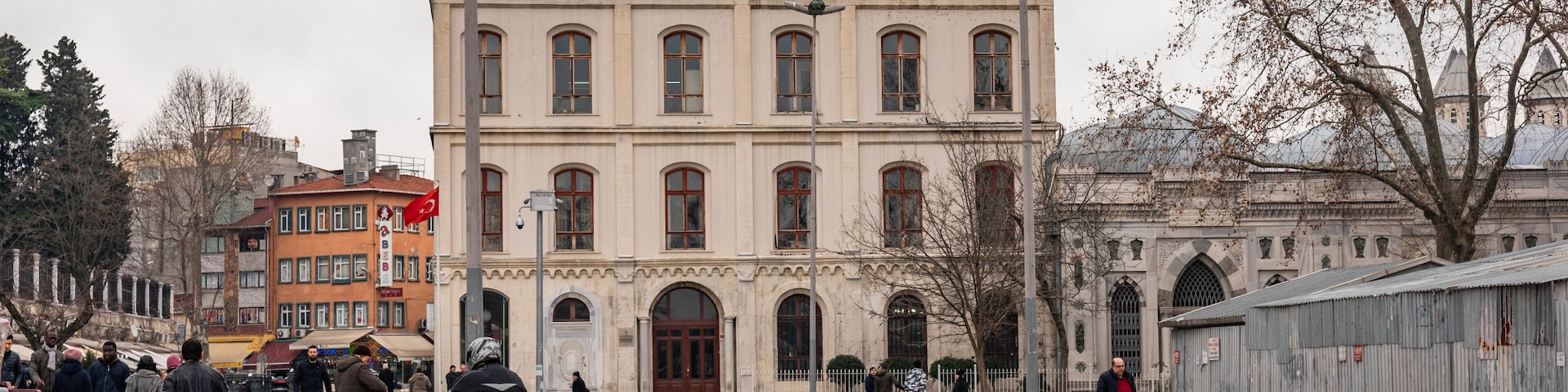 Beyazit Square featuring heritage elements and street scenes