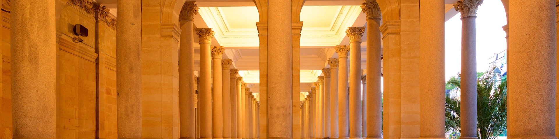 Mill Colonnade showing heritage architecture and heritage elements