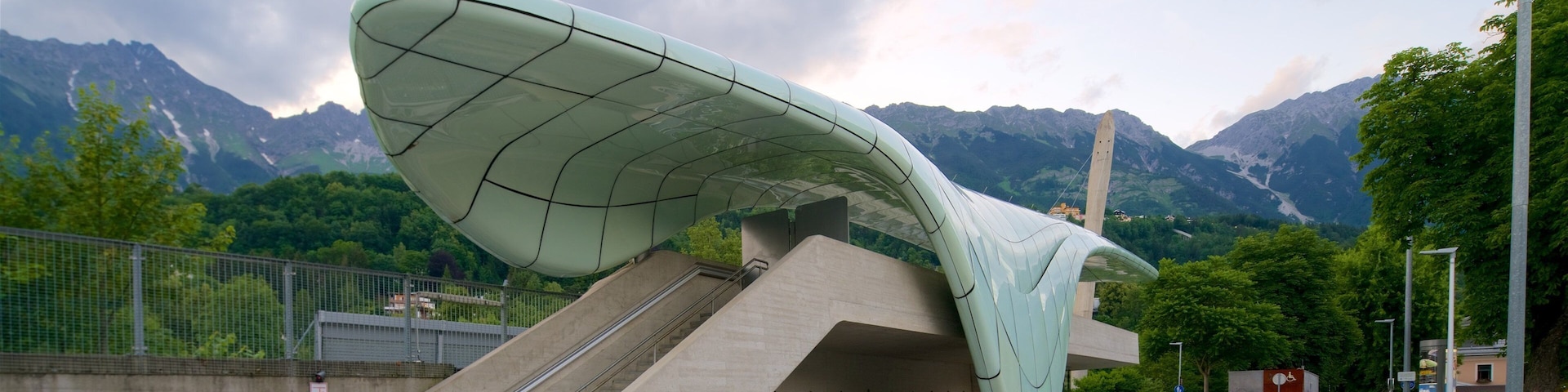 Teleférico de Nordkette caracterizando arquitetura moderna