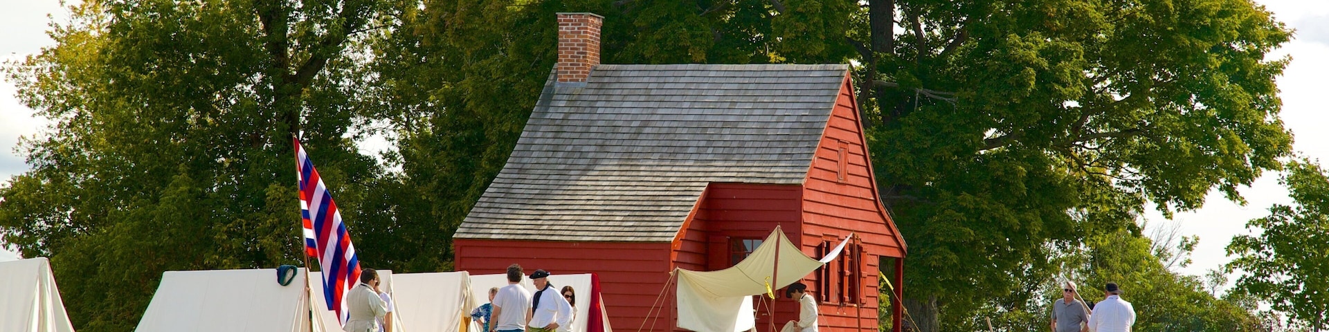 Saratoga National Historical Park mostrando arquitetura de patrimônio