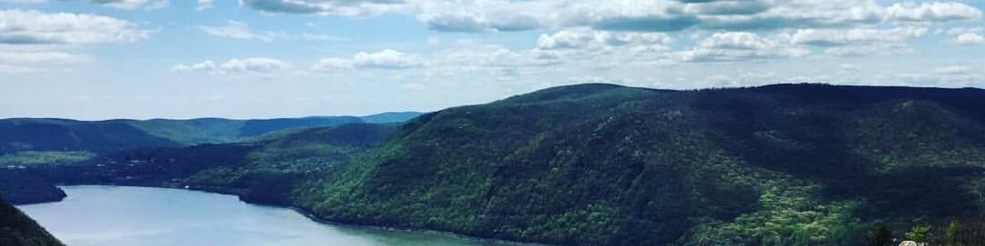 Photo taken at the first major sign post (there's a flag at the rest stop) over looking the Hudson River.