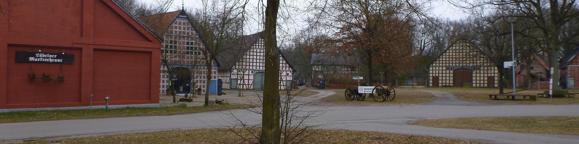 Rundlingsdorf Lübeln, Ortseingang