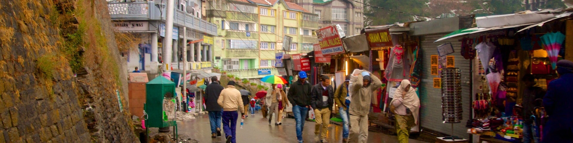 Shimla Mall showing street scenes and a city as well as a large group of people