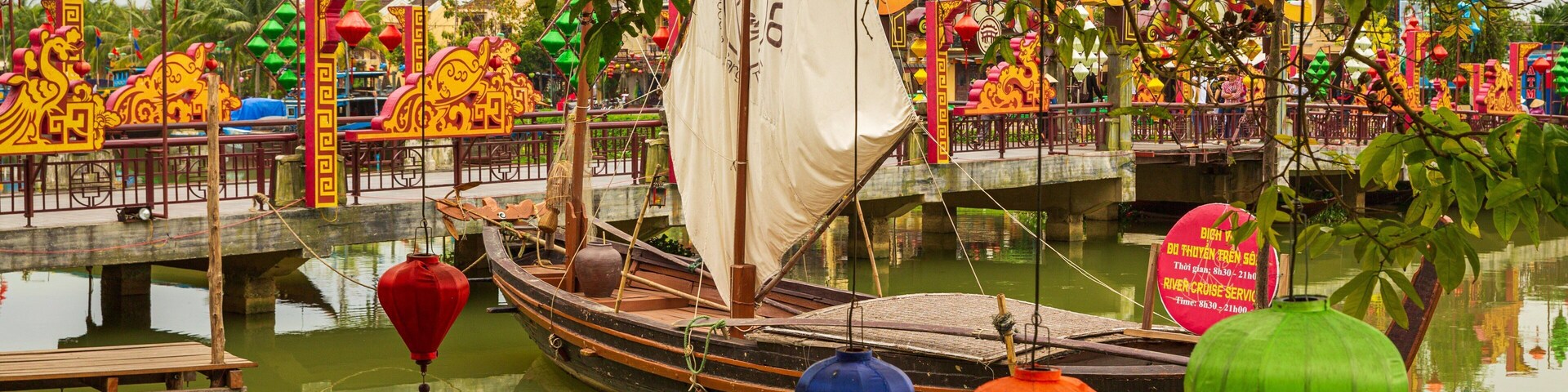 Hoi An Ancient Town showing heritage elements and a bay or harbor